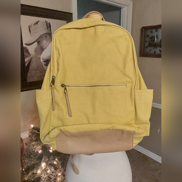 Universal Thread | Bags | Nwot Universal Thread Backpack Yellow Camel ...